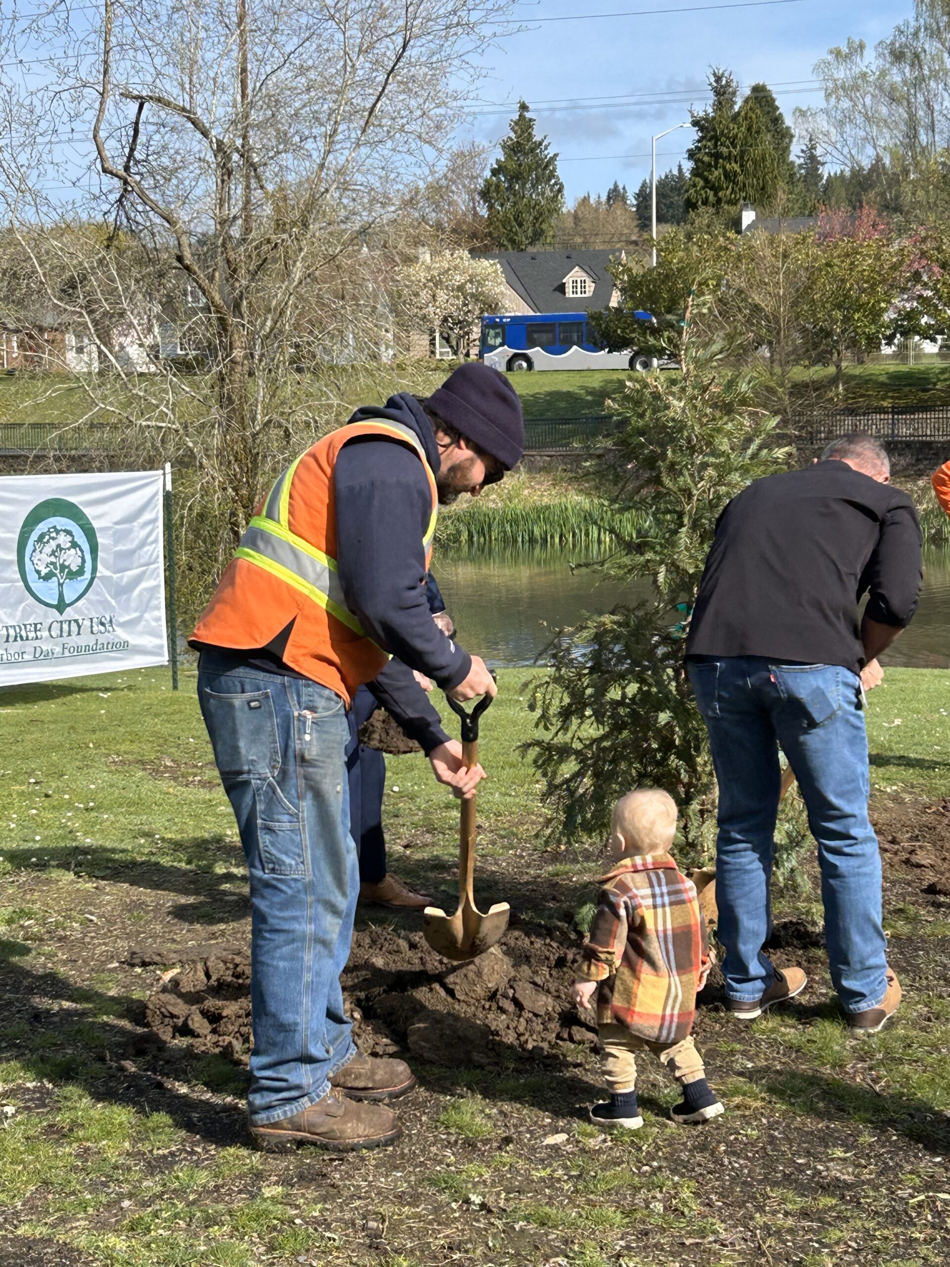 Longview Officially Tree City USA—KLOG 100.7 News - Classic Hits 100.7 KLOG